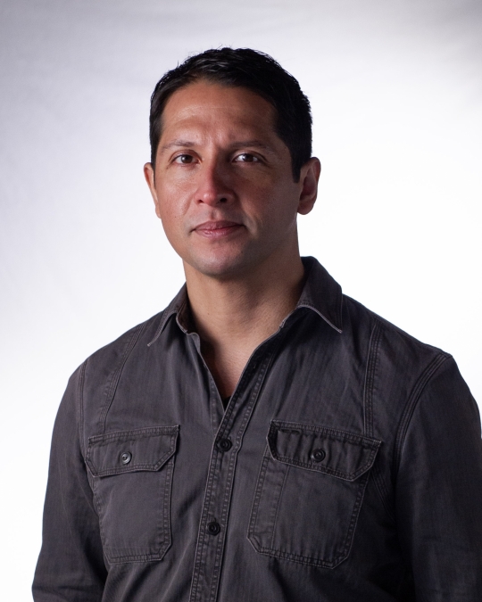 Enrique Bravo - Harlequin